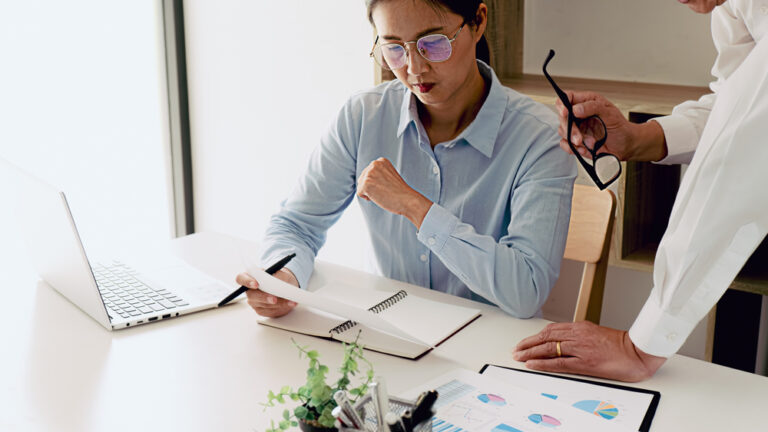 How to Write a Strong New Grad Nurse Practitioner Resume (with Examples)